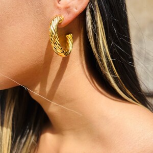 18K Gold Filled Thick Rope Hoops, Braided Hoops, Vintage Hoops, Medium ...