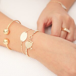 Gold Disc Bracelet, Personalized Oval Layered Bracelet, Nameplate Gold ...