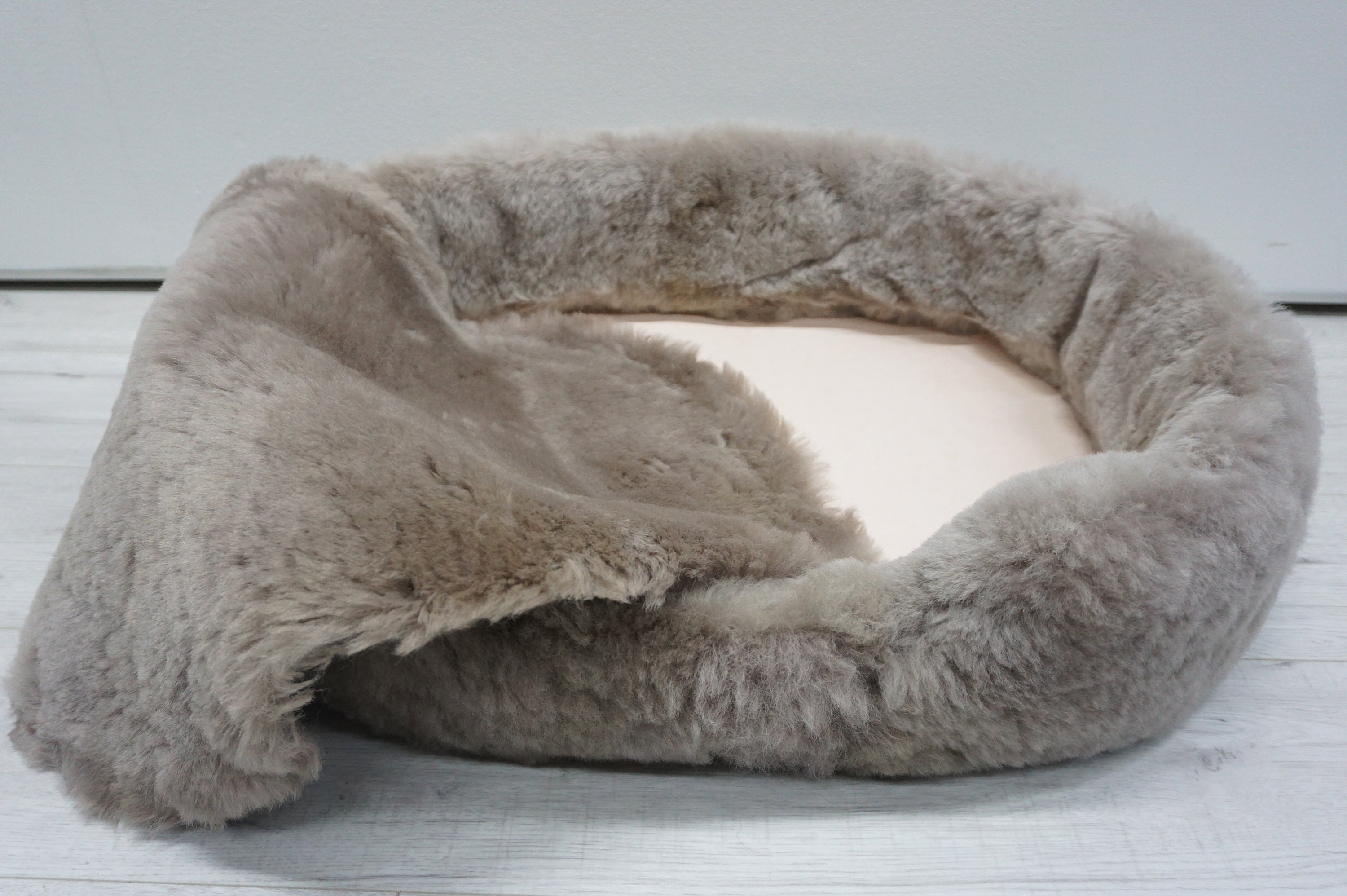 Genuine Sheepskin Large Oval Pet Bed Wool Dog Bed Puppies | Etsy