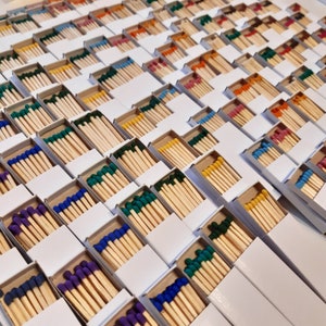 25 White Plain Matchboxes With Different Color Matches Inside/ One Head ...