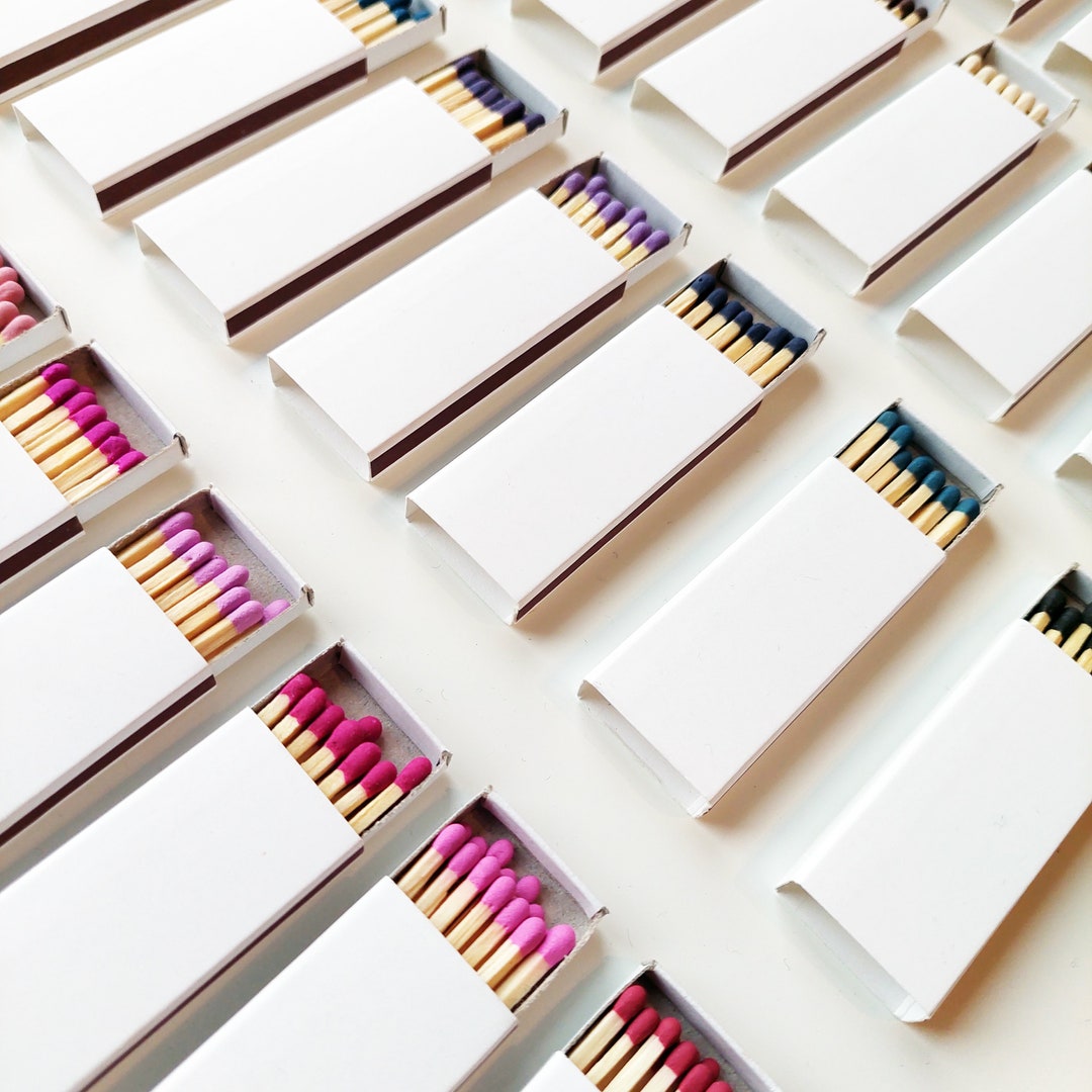 25 White Plain Matchboxes With Different Color Matches Inside/ One Head ...