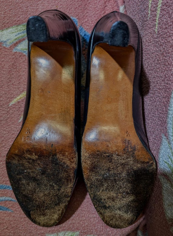 Vintage 1940s "Vogue" Black Heels/Pumps - Gem