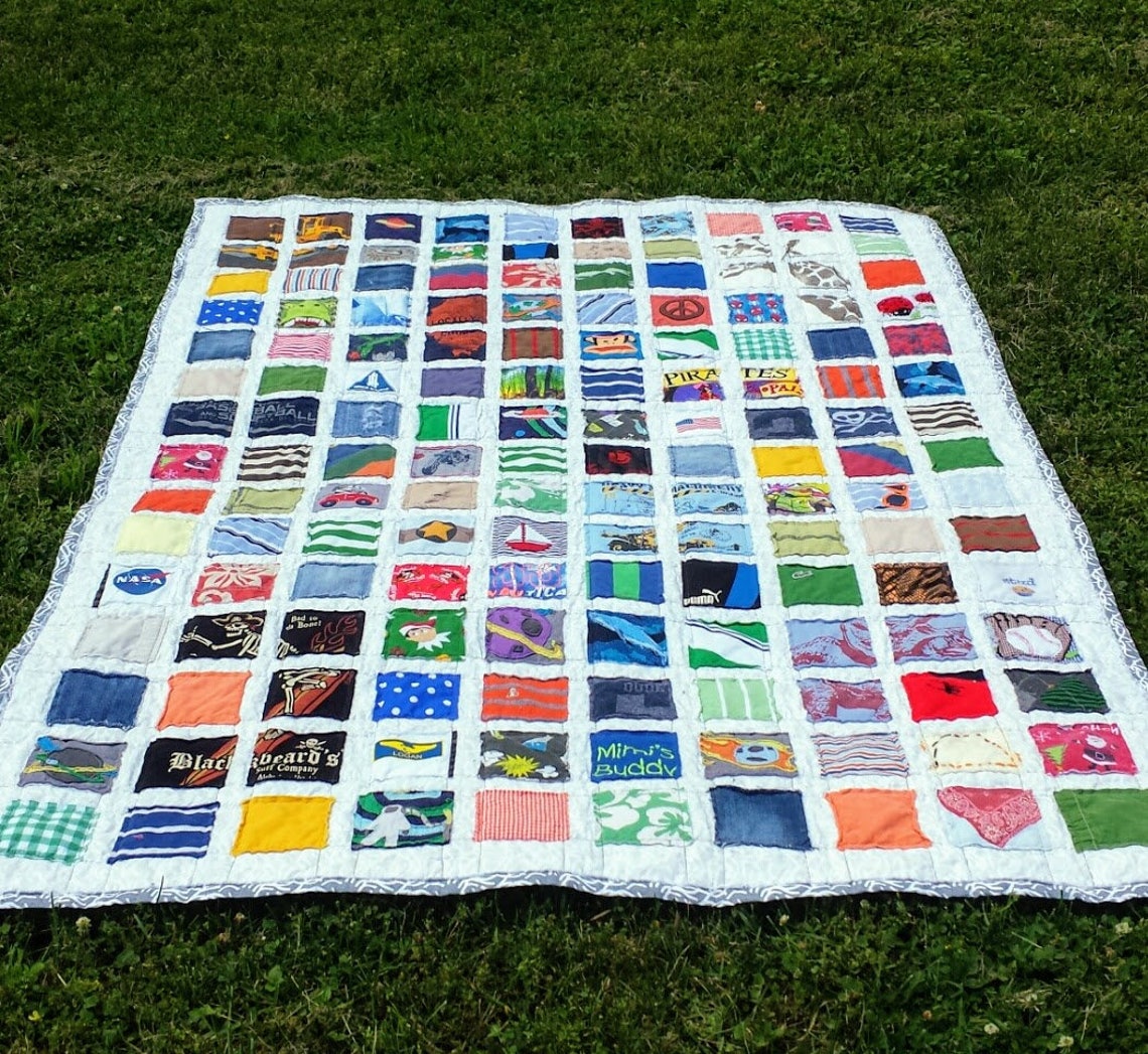 Memory Clothes Quilt: Custom Baby Clothes Keepsake. DEPOSIT - Etsy