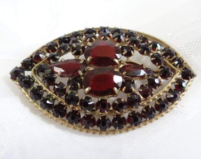 Antique Czechoslovakian Ruby Red Brooch on a Gold Tone Setting C. 1920s ...