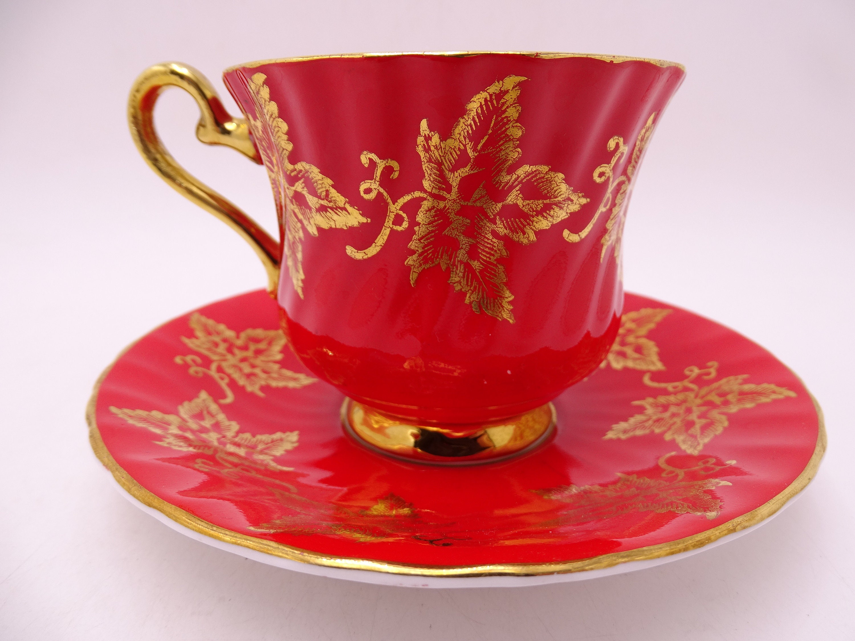 Vintage 1940s H&M Sutherland English Bone China Red and Gold Teacup and ...