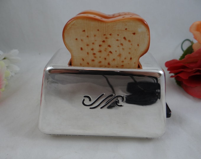 Large International Silver Co. Toaster Salt and Pepper Set - Etsy