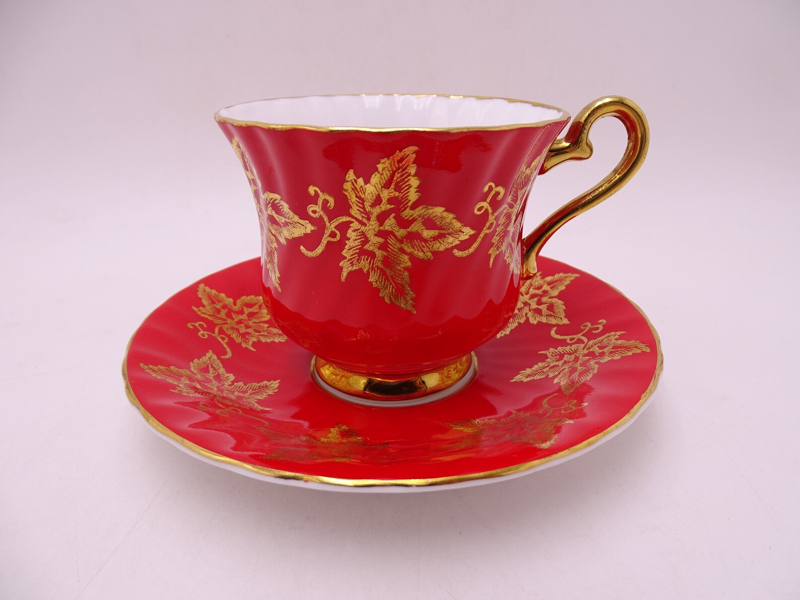 Vintage 1940s H&M Sutherland English Bone China Red and Gold Teacup and ...