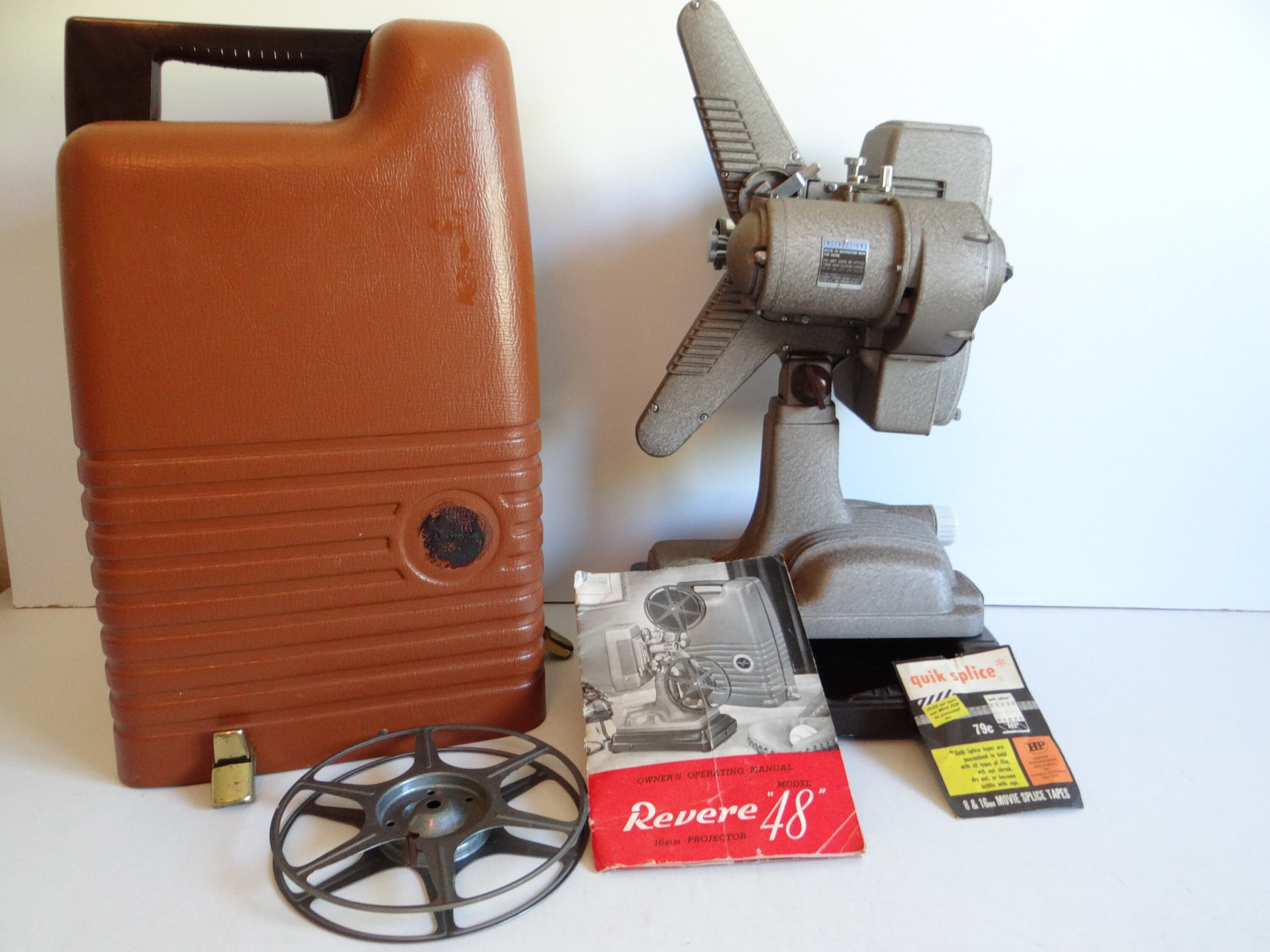 Old School Projector Manuel