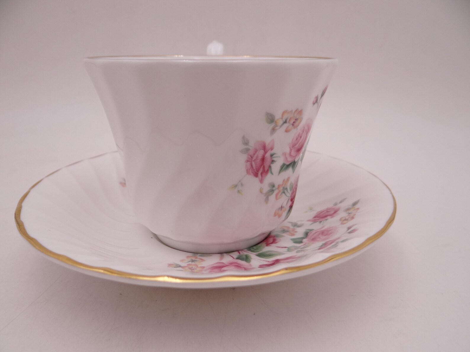 Vintage 1930s Sutherland English Bone China Pink and Red Roses - Etsy