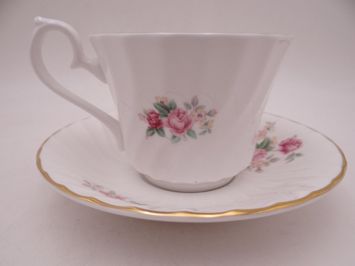 Vintage 1930s Sutherland English Bone China Pink and Red Roses - Etsy