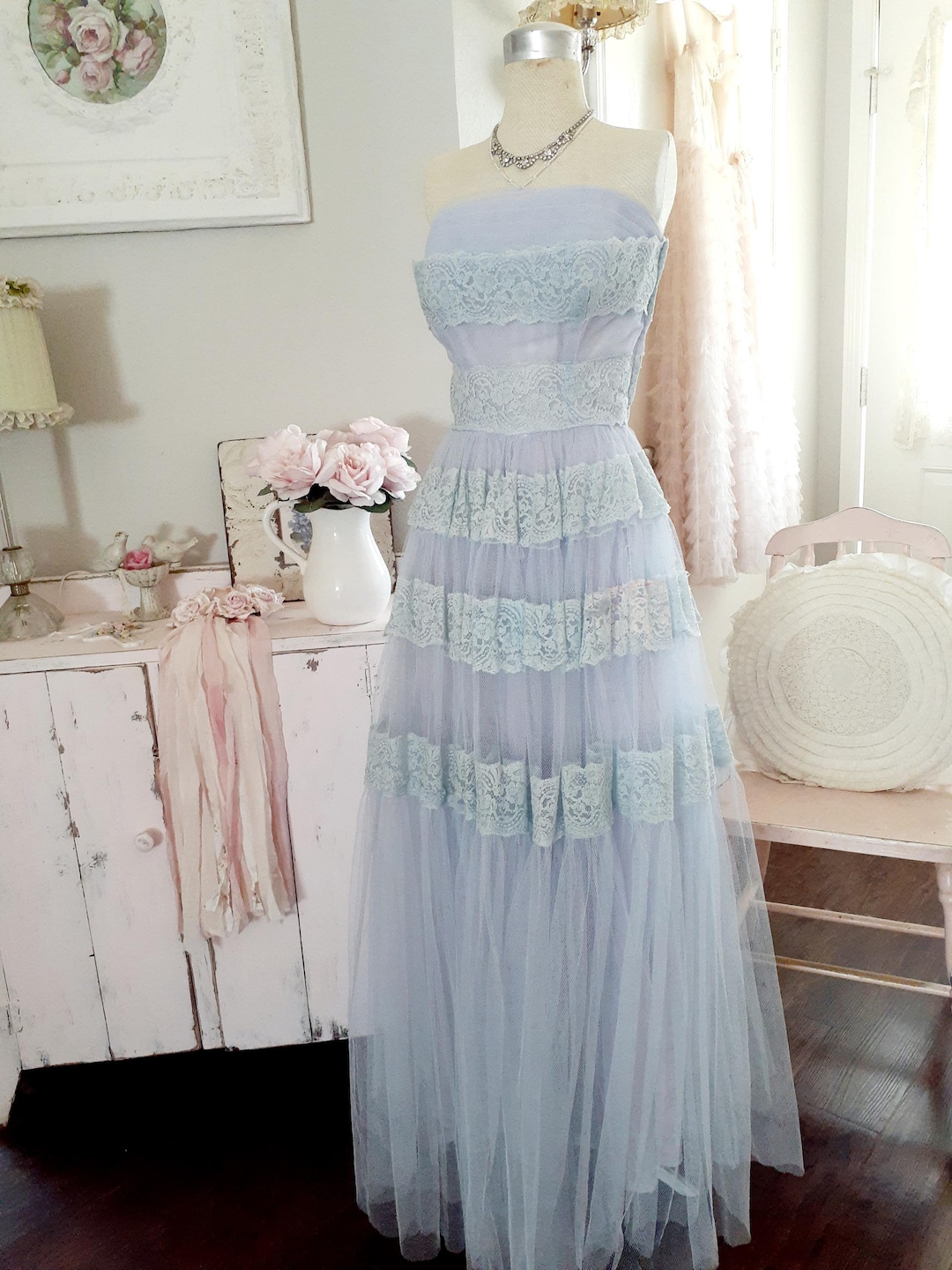 Beautiful Vintage Lavendar Periwinkle Tulle and Lace Prom Dress 1950s ...