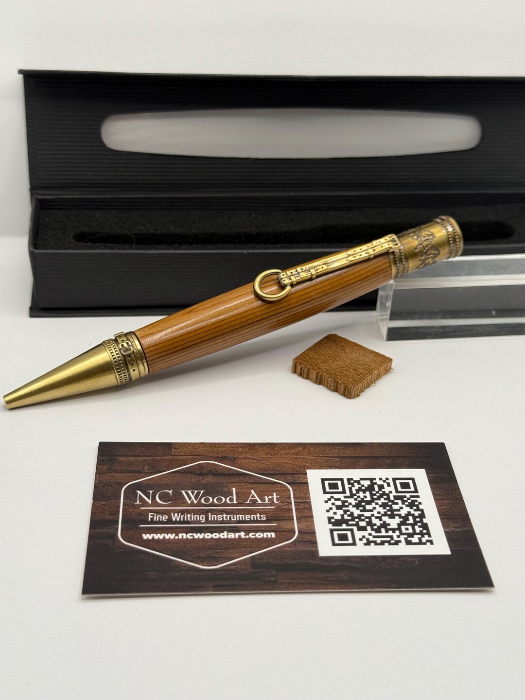 Churchill Downs Twin Spires Wood Ballpoint Pen COA & Clear Window ...