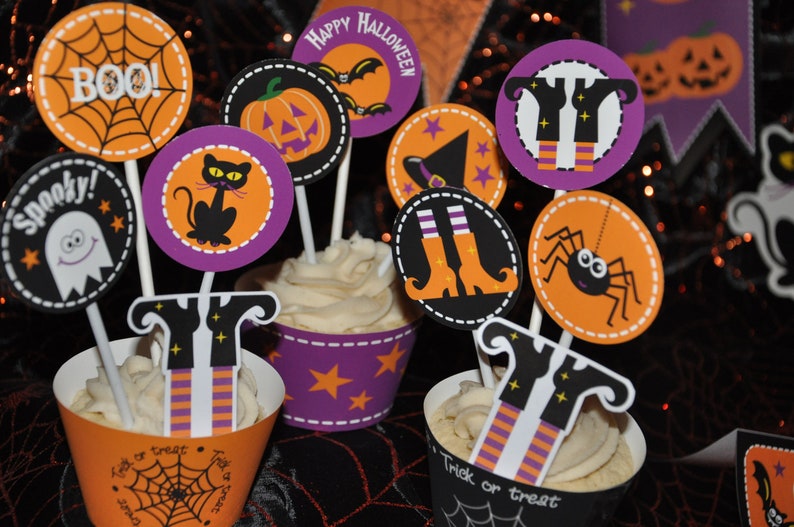 Halloween Party Cupcake Toppers / Halloween Cupcake Wrappers / - Etsy