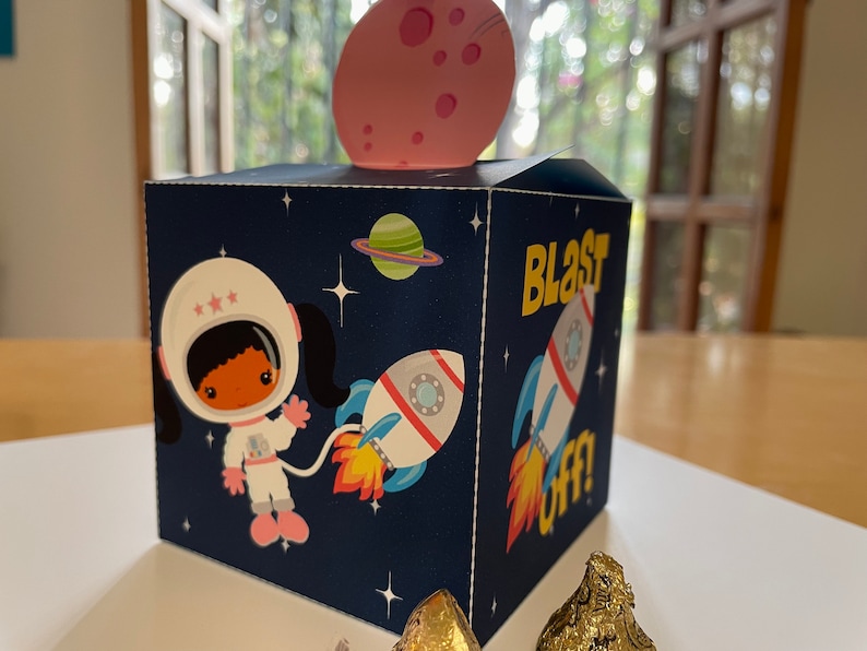 Outer Space Astronaut Party Favor Box / Rocket Party Favors | Etsy