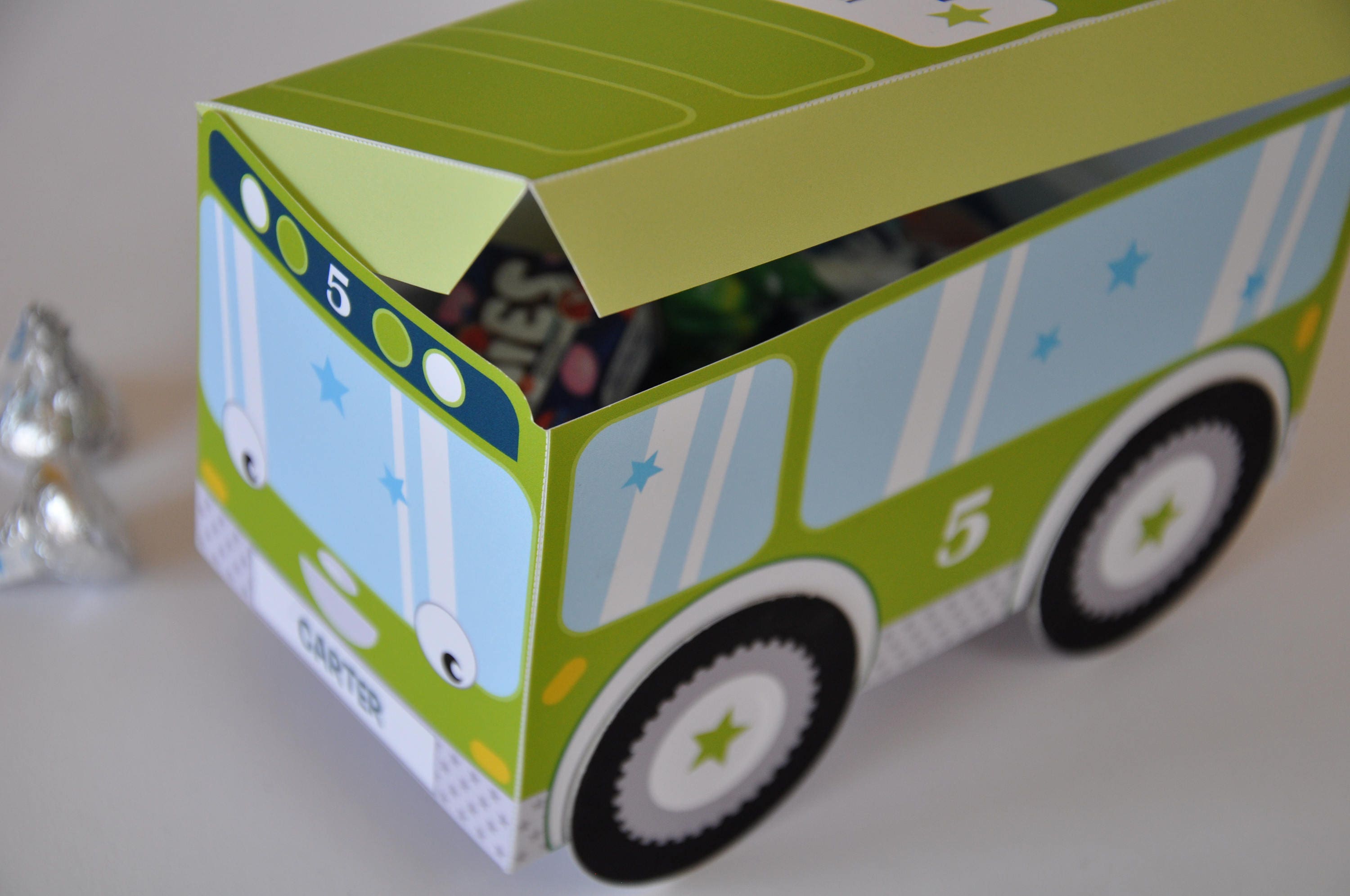 Little Bus Birthday Printable Favor Box / Bus Party Treat Box Cupcake ...