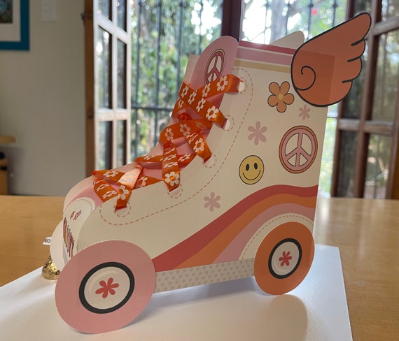 GROOVY roller skate party favor boxes / Skate favors treat box ...