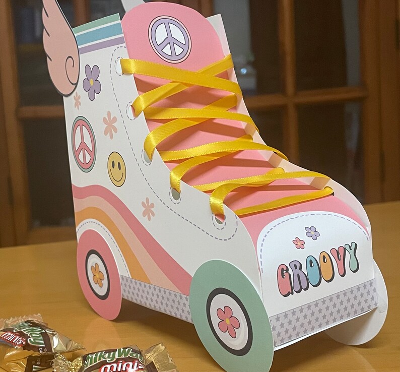 GROOVY Roller Skate Party Favor Boxes / Skate Favors Treat Box - Etsy