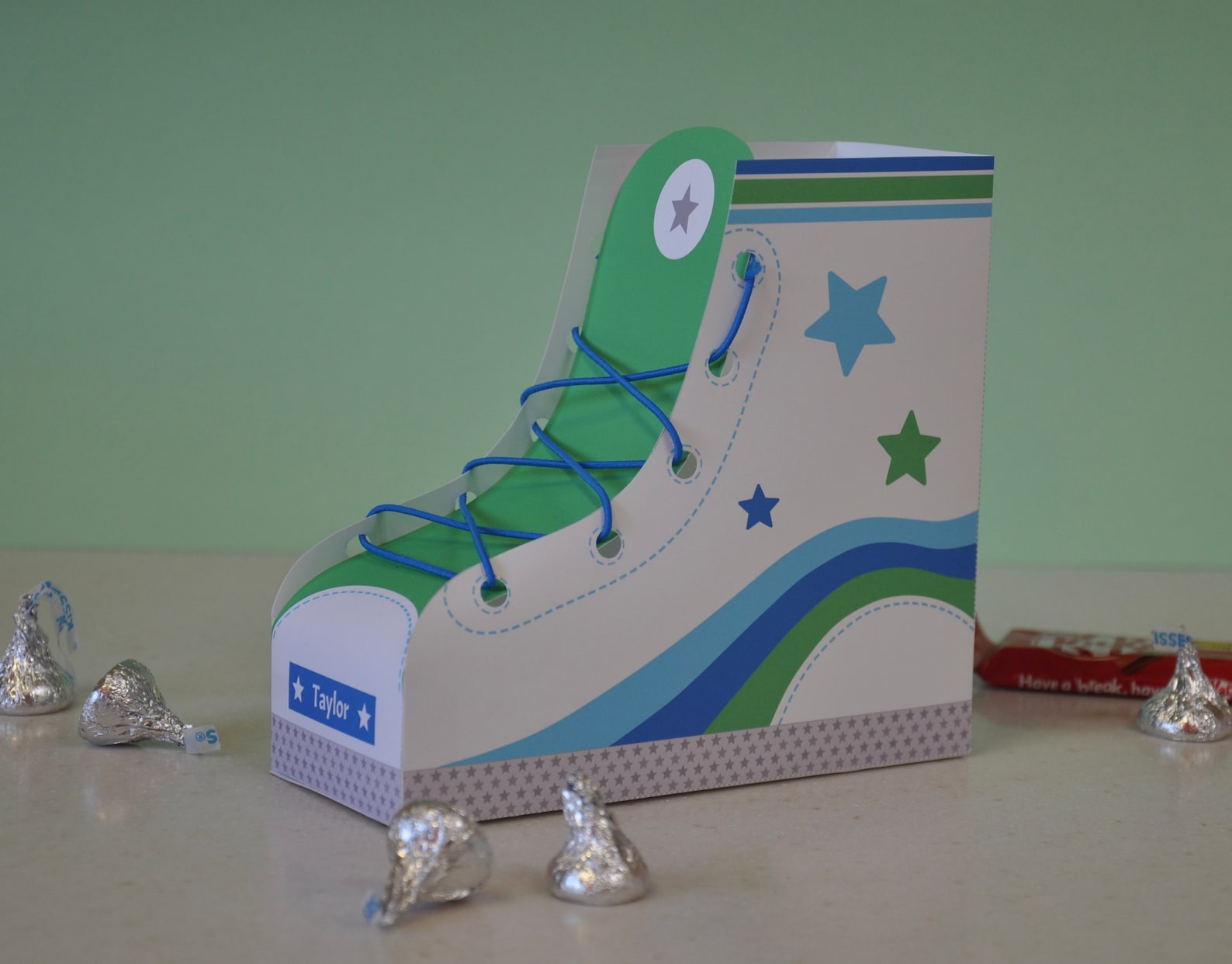 Roller Skate Party Favor Boxes / Rainbow Roller Skate Party - Etsy