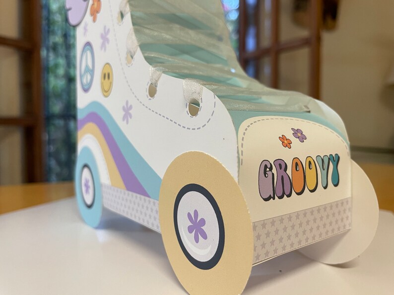GROOVY Roller Skate Party Favor Boxes / Skate Favors Treat Box - Etsy
