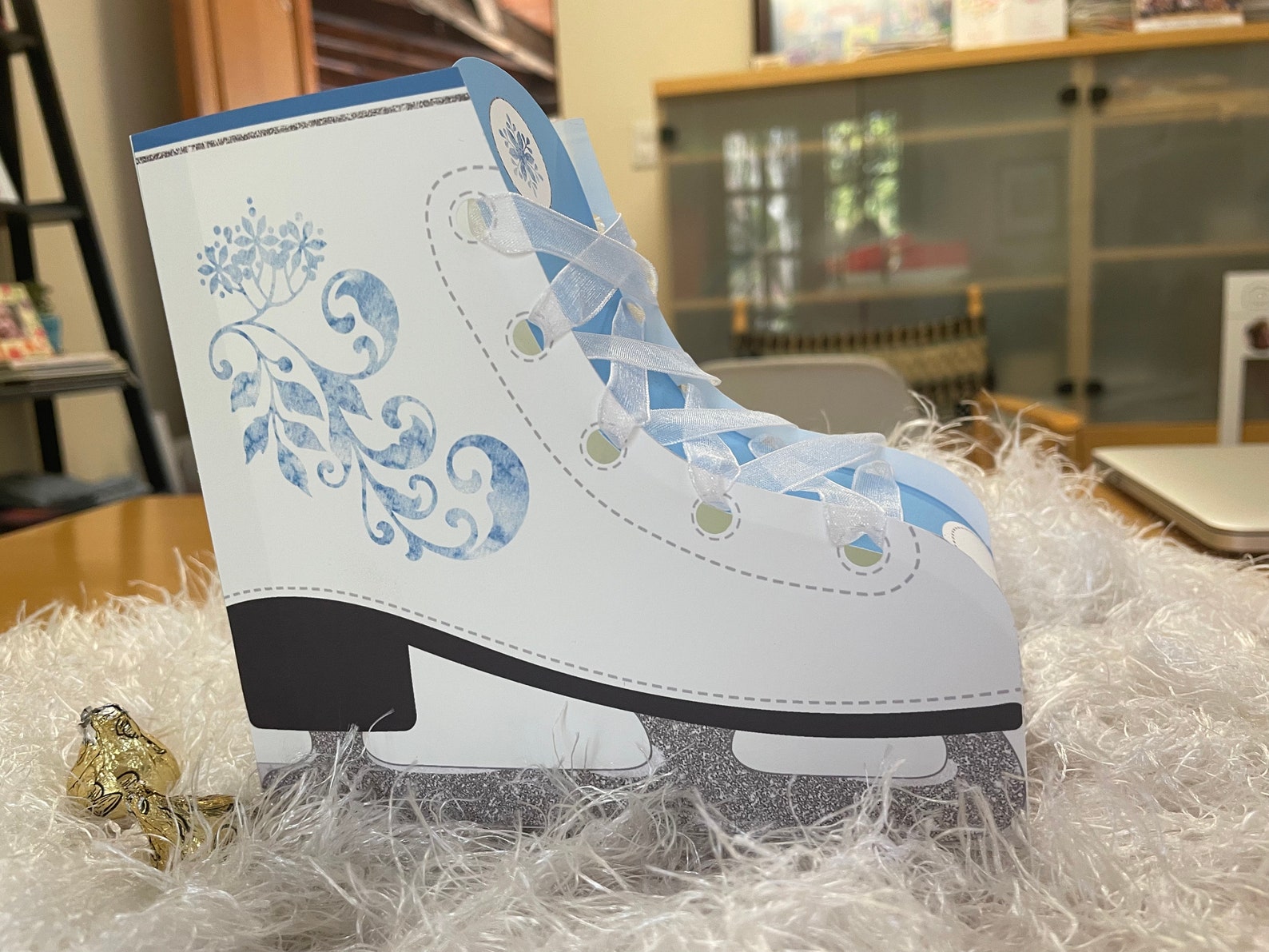 Ice Skate Favor Box / Ice Skating Party Favors / Ice Princess | Etsy
