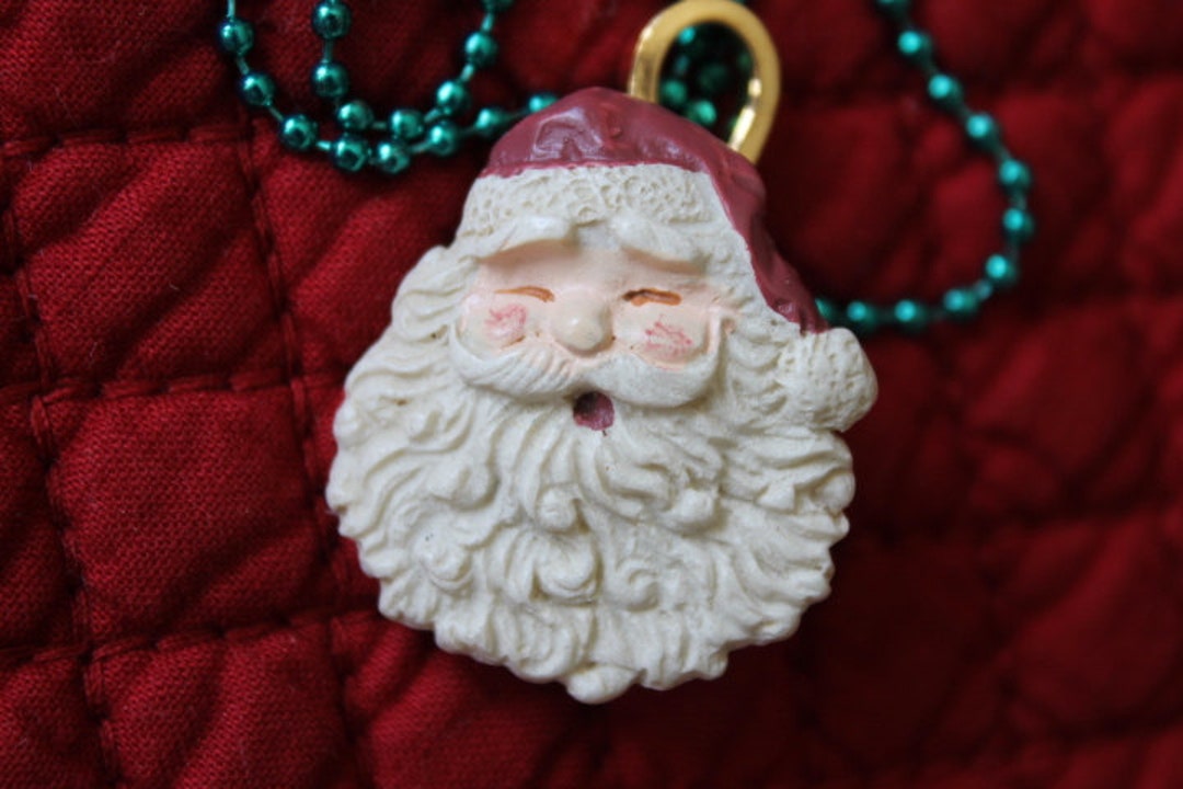 Santas Big Smile Before Christmas, Santa Face, Santa Smiles, Textured ...