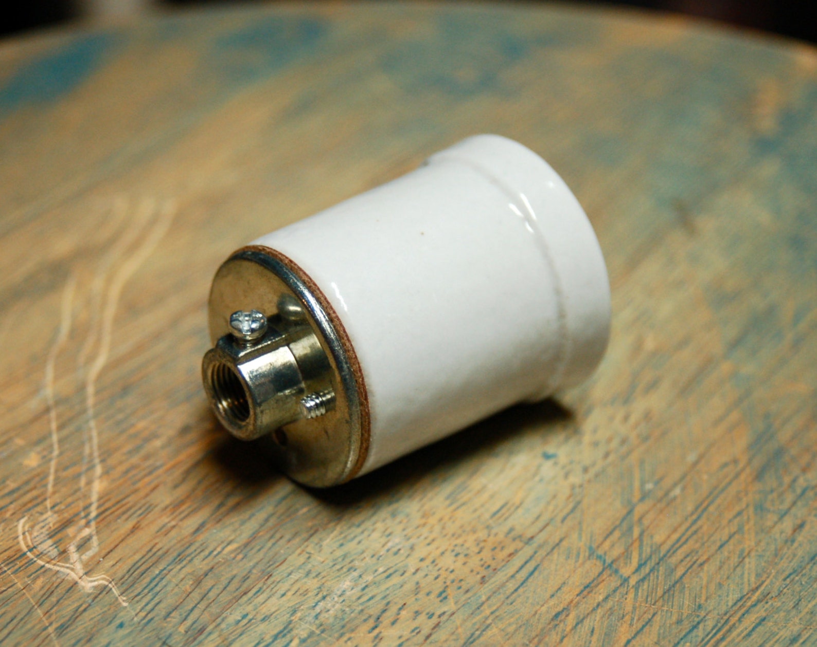 Large Lipped Porcelain Light Socket Vintage Lamp Holder W - Etsy