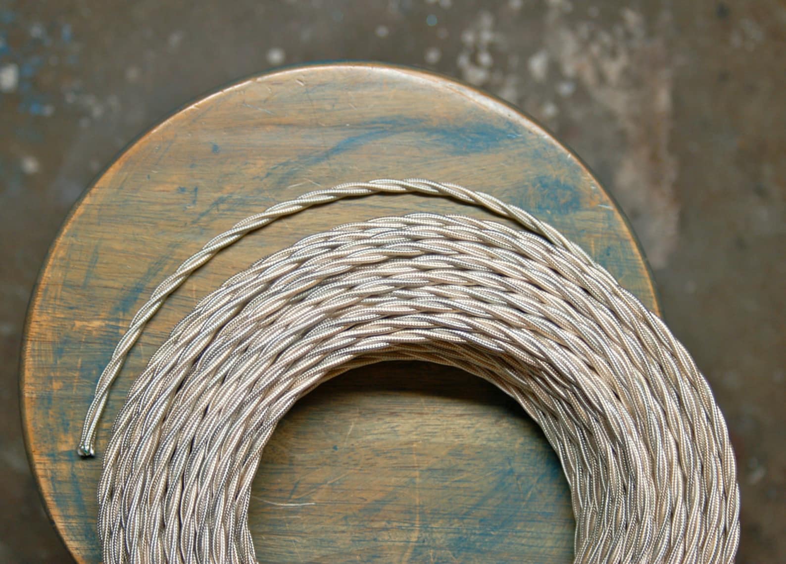 6 Feet: White Cloth Covered 3-wire Twisted Cord Vintage Style - Etsy