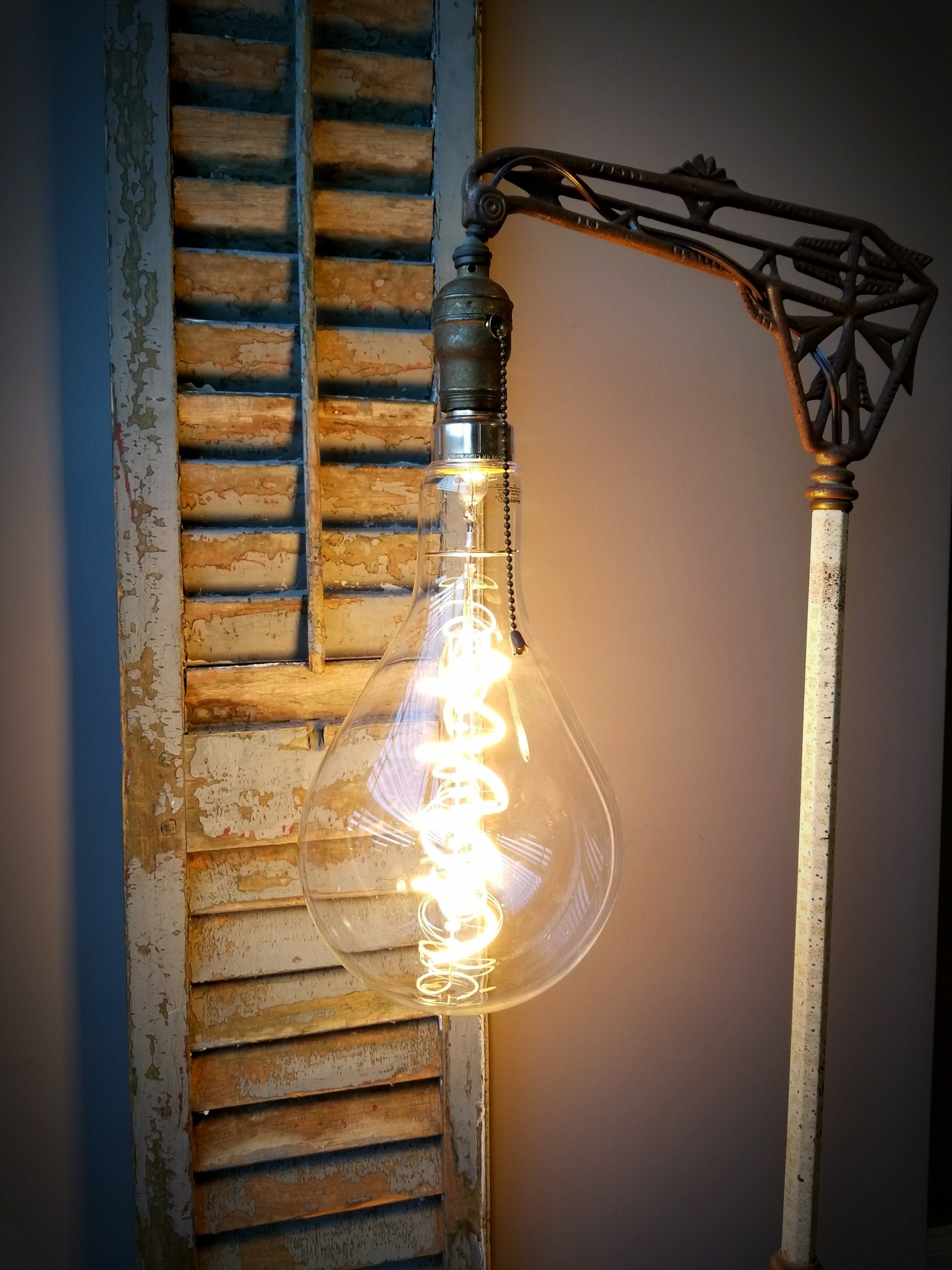 Grand Nostalgic Bulb- LED Teardrop Shape, 4w Oversized Edison Light ...