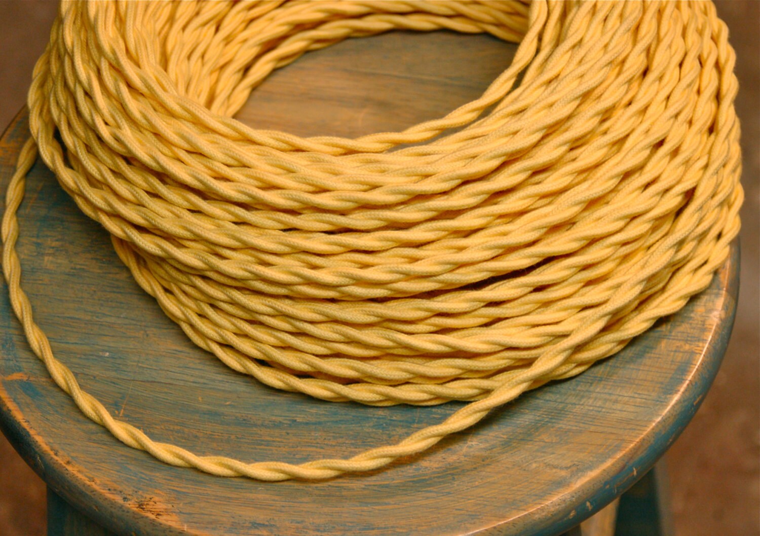6 Feet: Yellow Twisted Cloth Covered Wire Vintage Style Cloth - Etsy