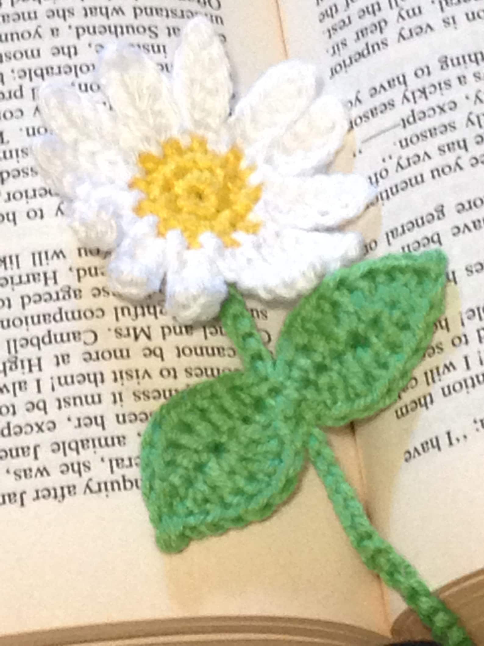 Crochet Daisy Bookmark Perfect Gift for Your Book Club - Etsy