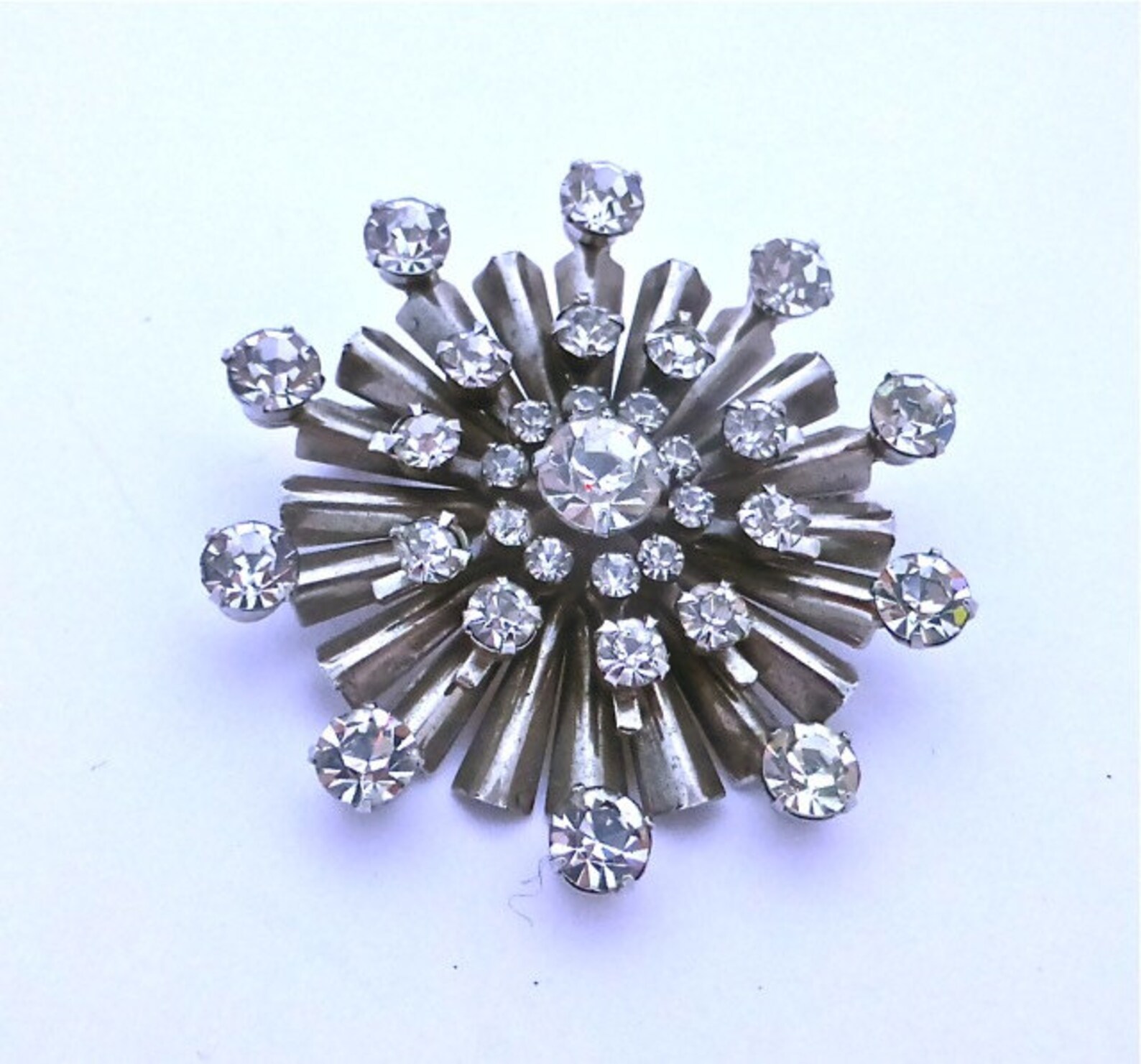 Broche/Pin de estilo industrial brillante - Etsy España