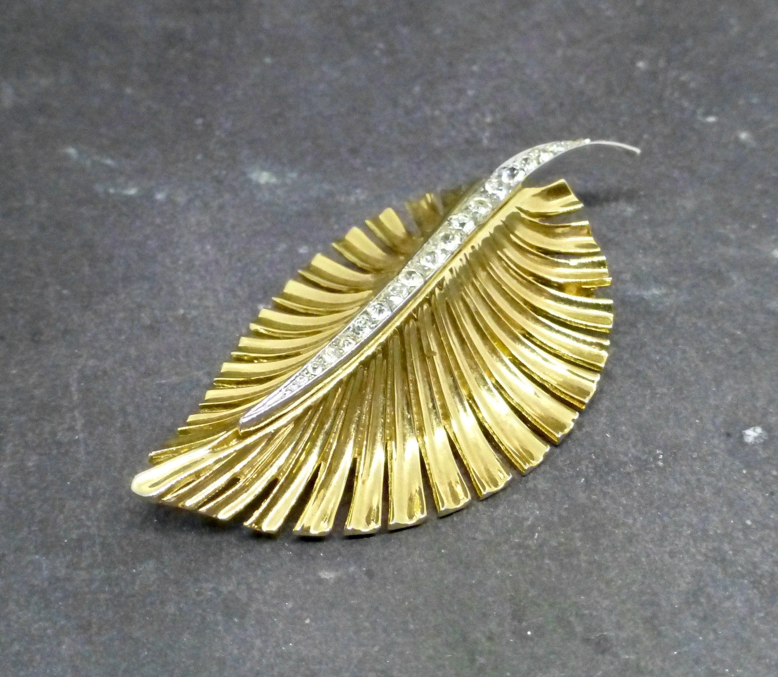 Boucher Gold Tone Leaf Brooch - Etsy