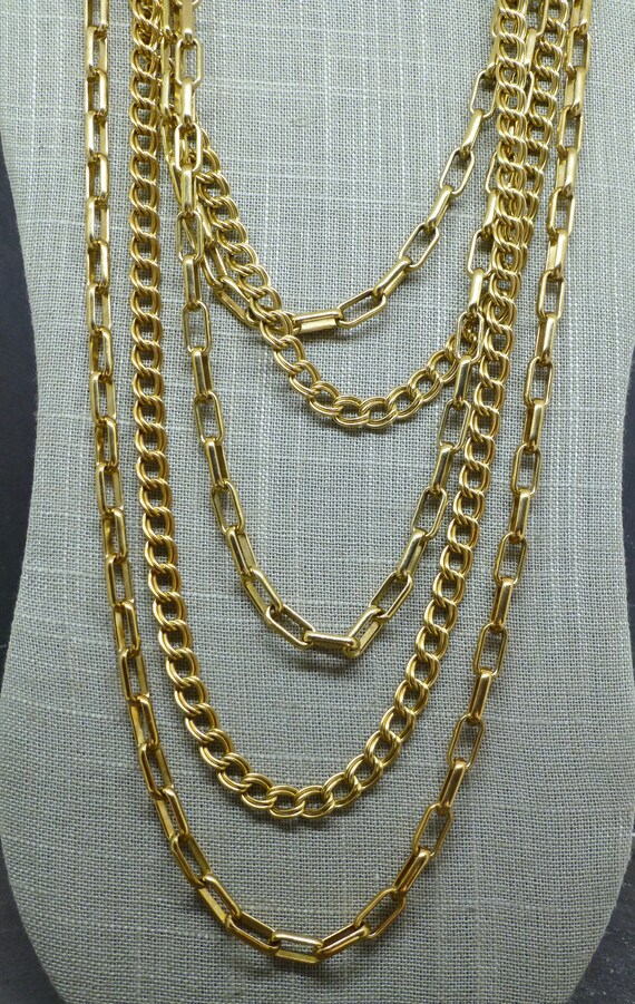 Jaeger necklace - Gem