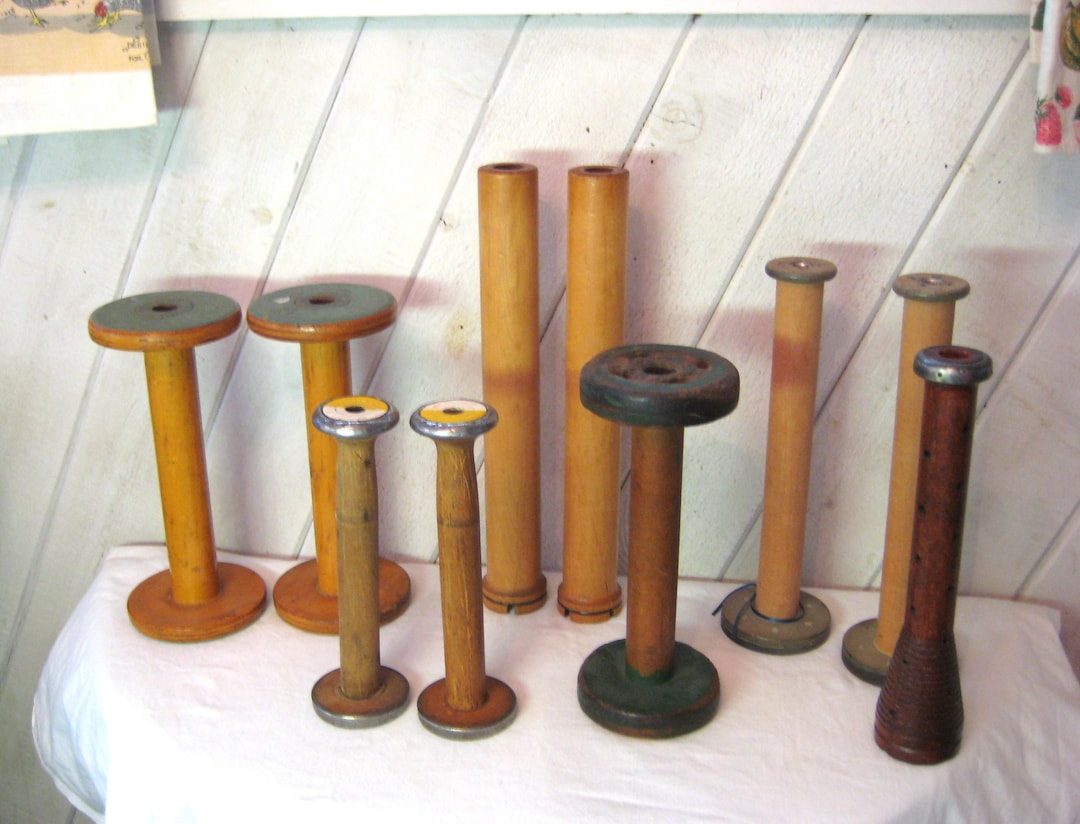 Antique Wood Spools, Wooden Bobbins, Beehive Spool, Dark Brown Beige ...