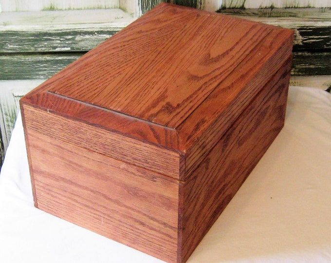 Vintage Large Wood Box Trunk, Oak Wooden Memory Keepsake Box, Hinged ...