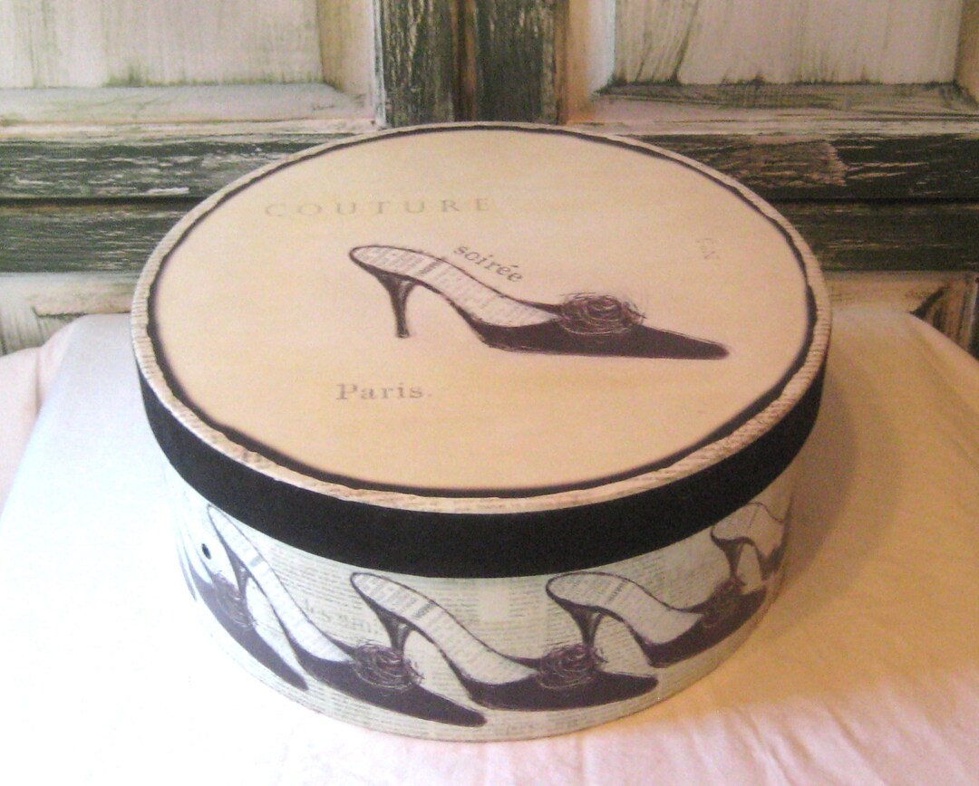 Vintage Hatbox, Large Round Hat Box, Ivory Beige Black High Heel Shoes ...