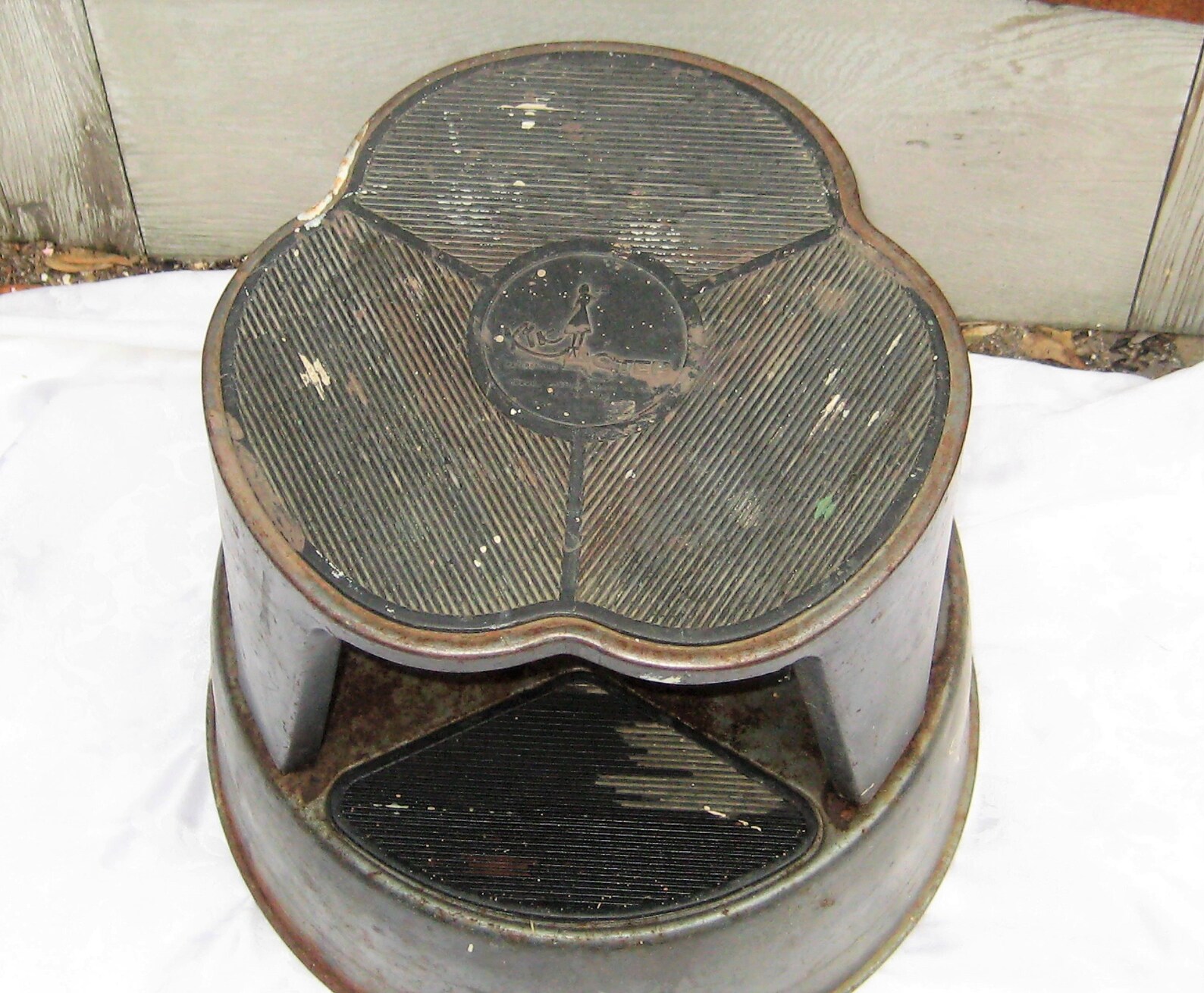 Rustic Step Stool Round Metal Step Stool on Wheels Kik Step - Etsy