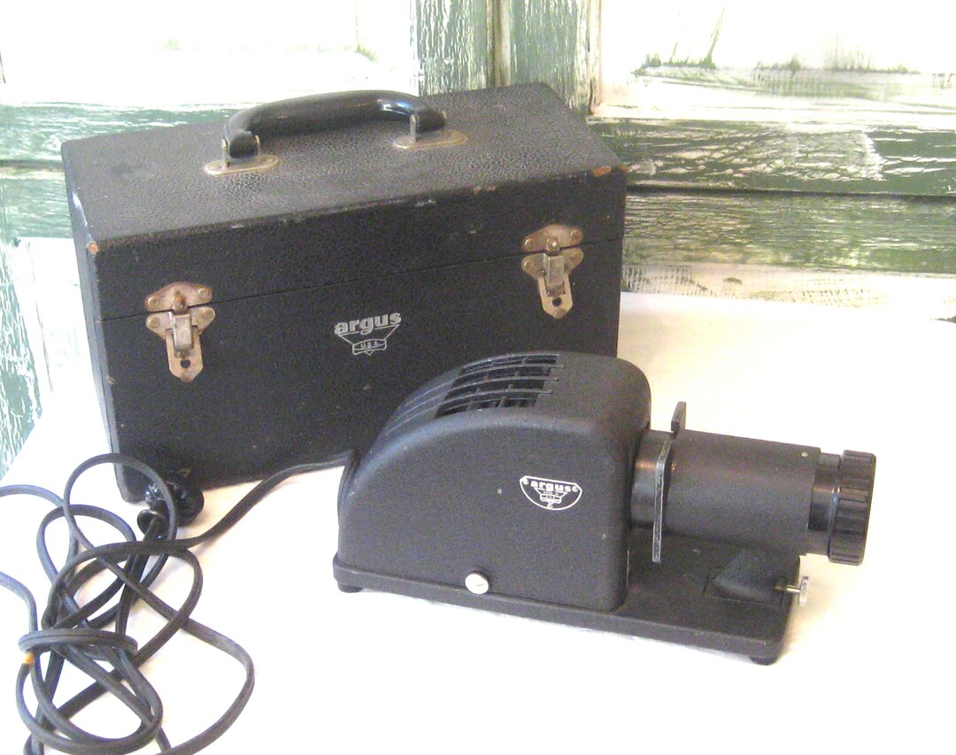 Vintage Argus Black Slide Projector With Original Carrying Case, Made ...