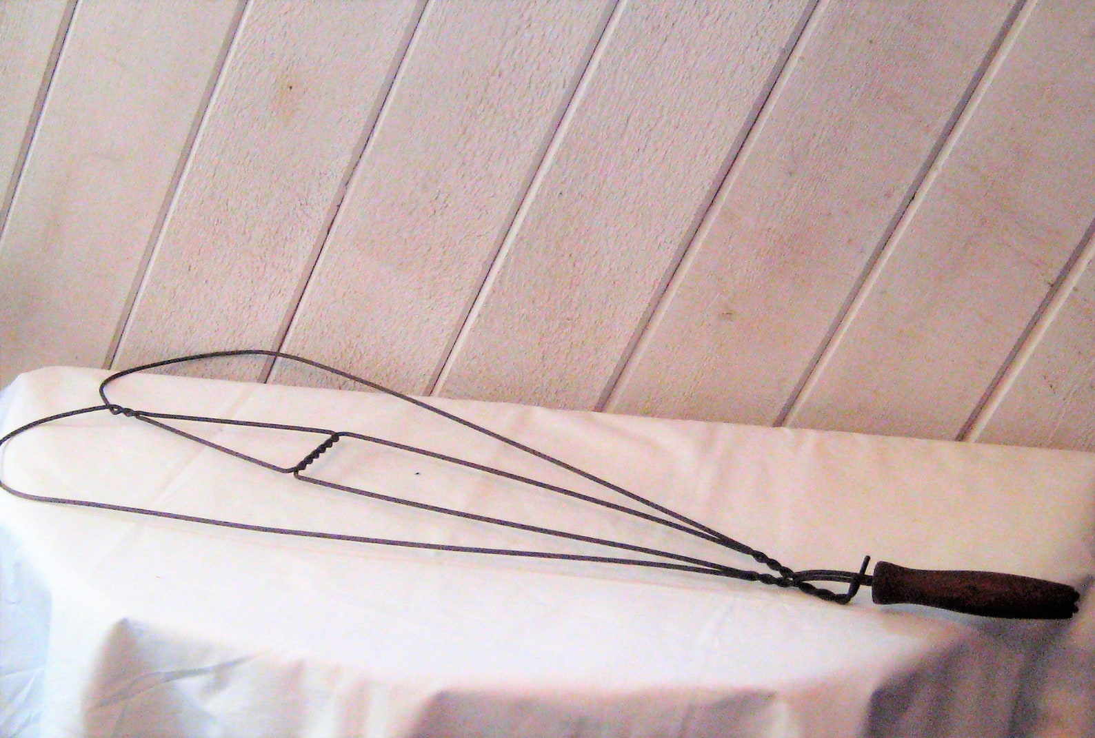 Antique rug beater rusty metal wire with wood handle rustic | Etsy