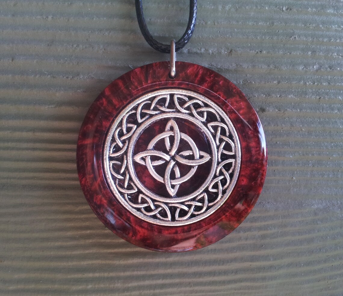 Ruby Red Witch's Knot Protection Amulet Witch's - Etsy