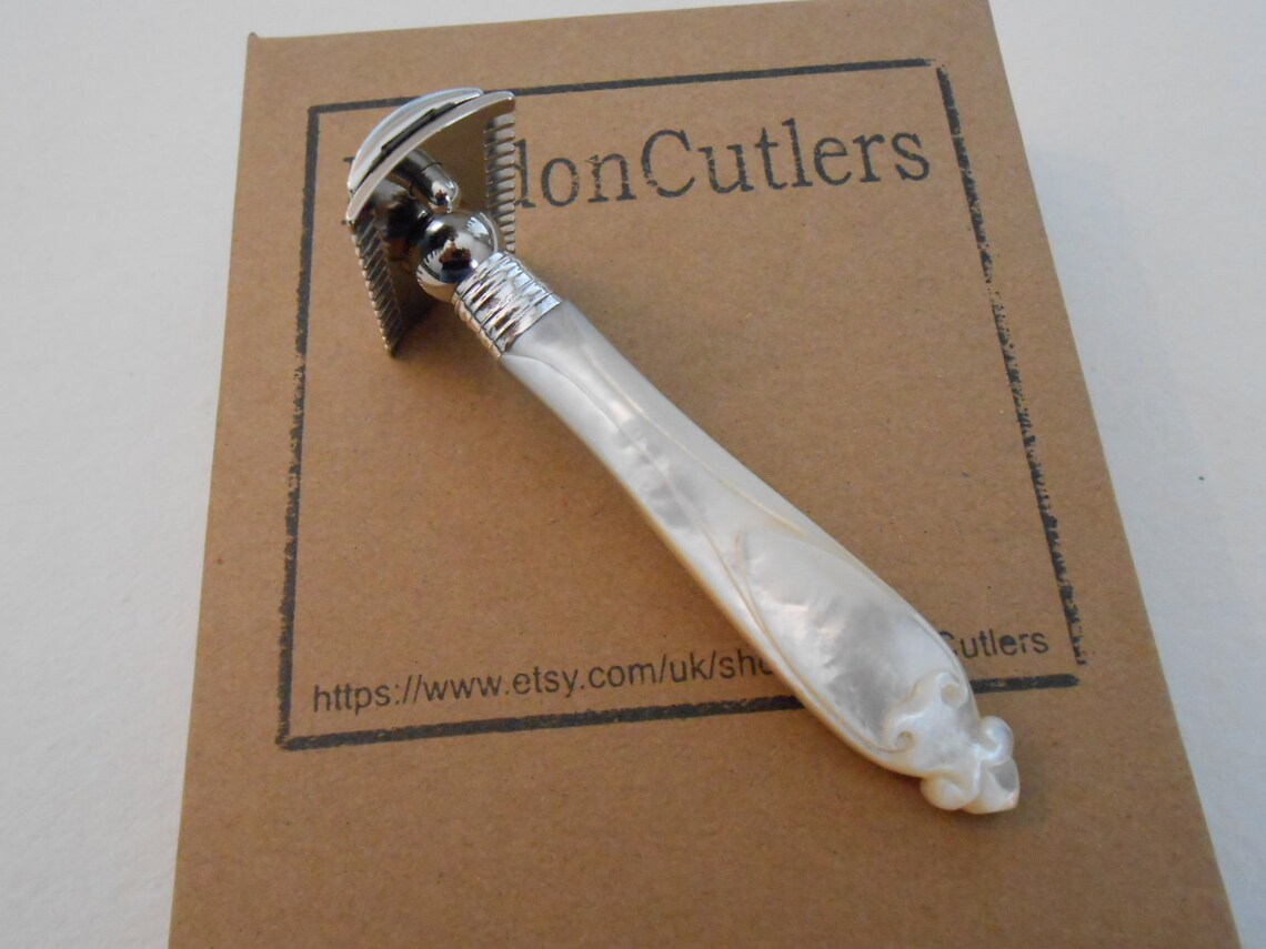 Double Edge Razor with Antique Carved Mother of Pearl Handle | Etsy