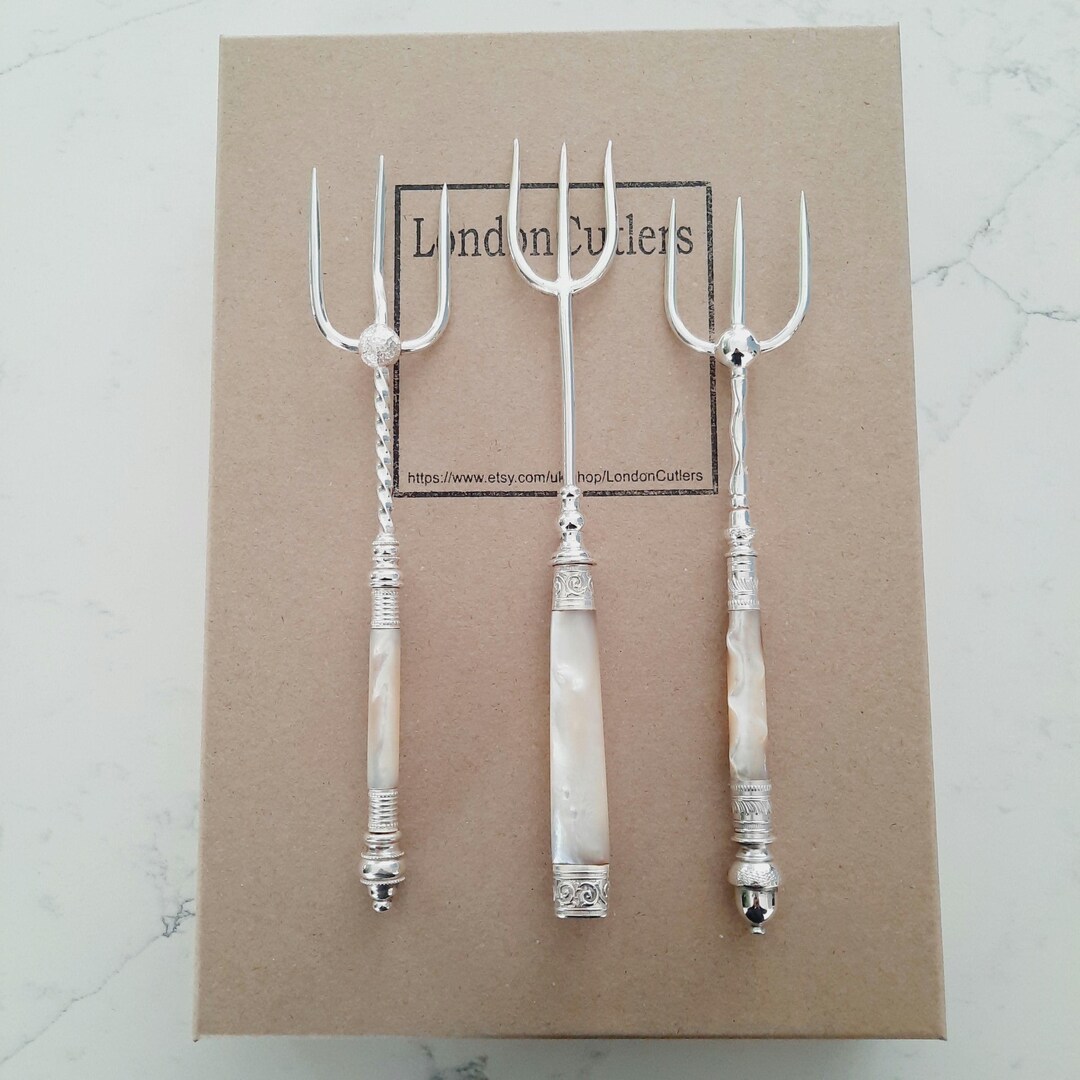 3 Serving Forks, Bread Forks or Cold Meat Forks, Essential Serving Utensils, Silver Plated Items ...