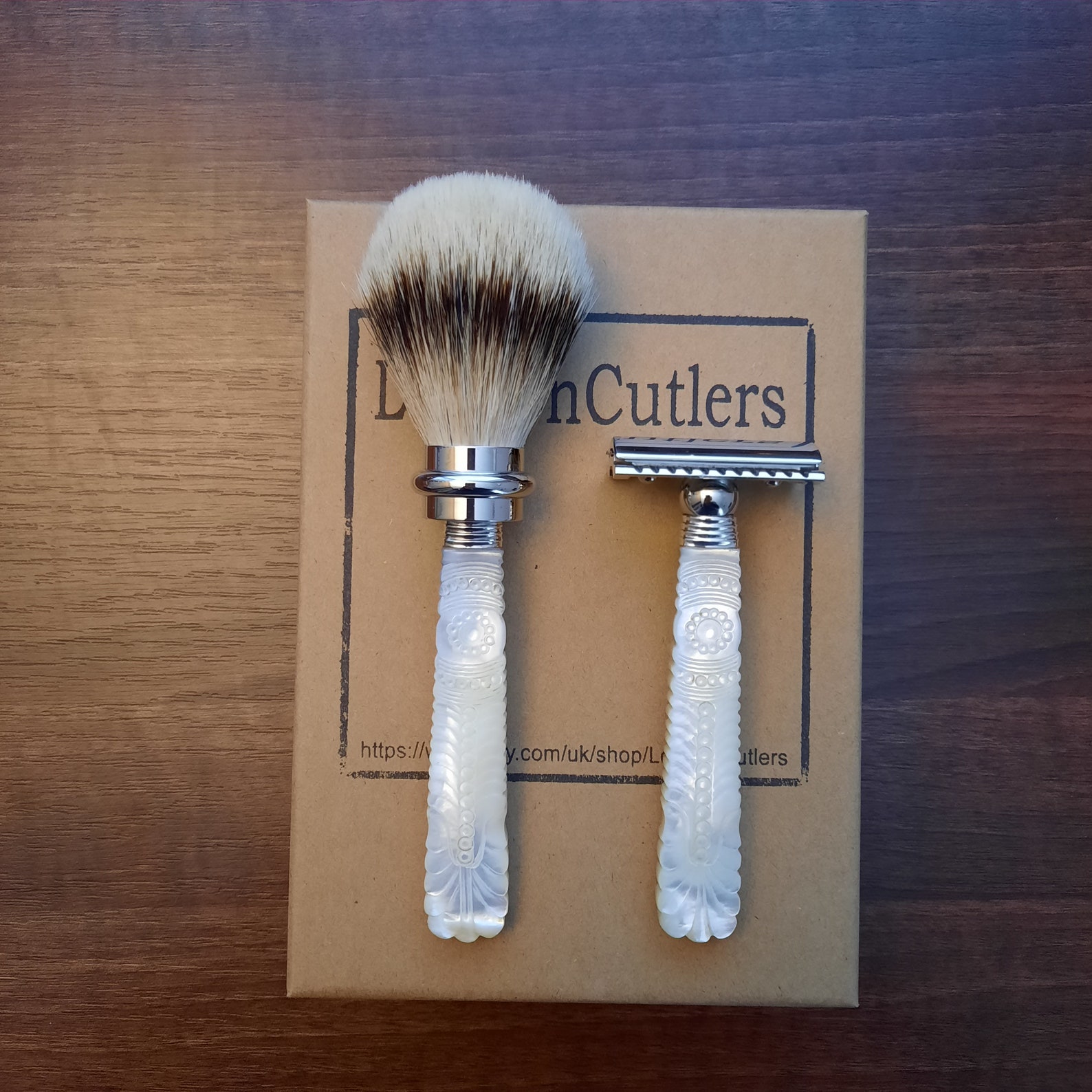 Double Edge Razor Set With Antique Mother of Pearl Handles - Etsy