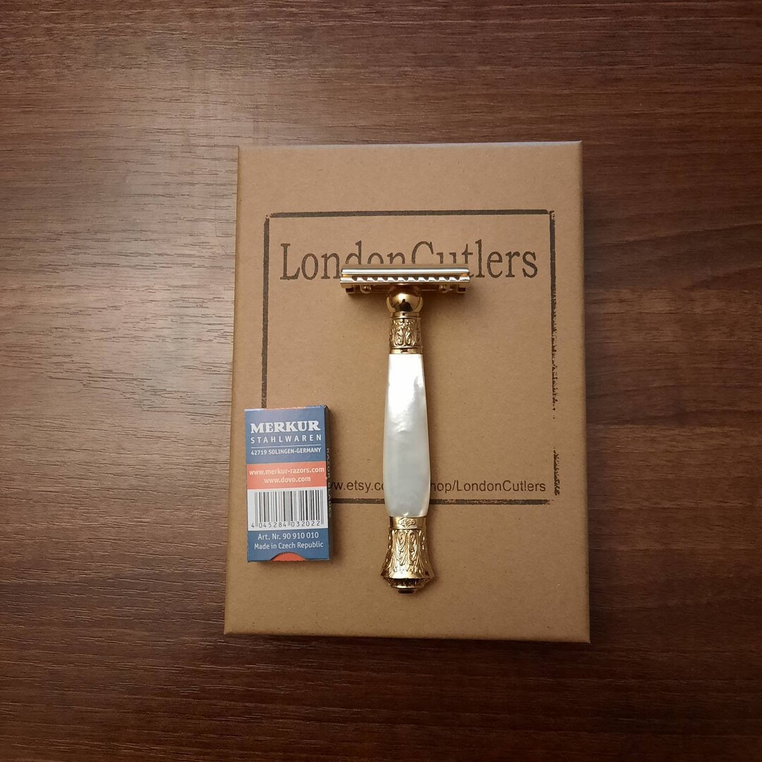 Double Edge Razor, Antique Mother of Pearl Handle With Gold Plated Trim ...