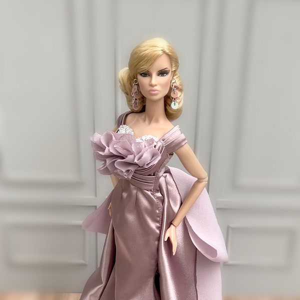 Silkstone Barbie - Etsy