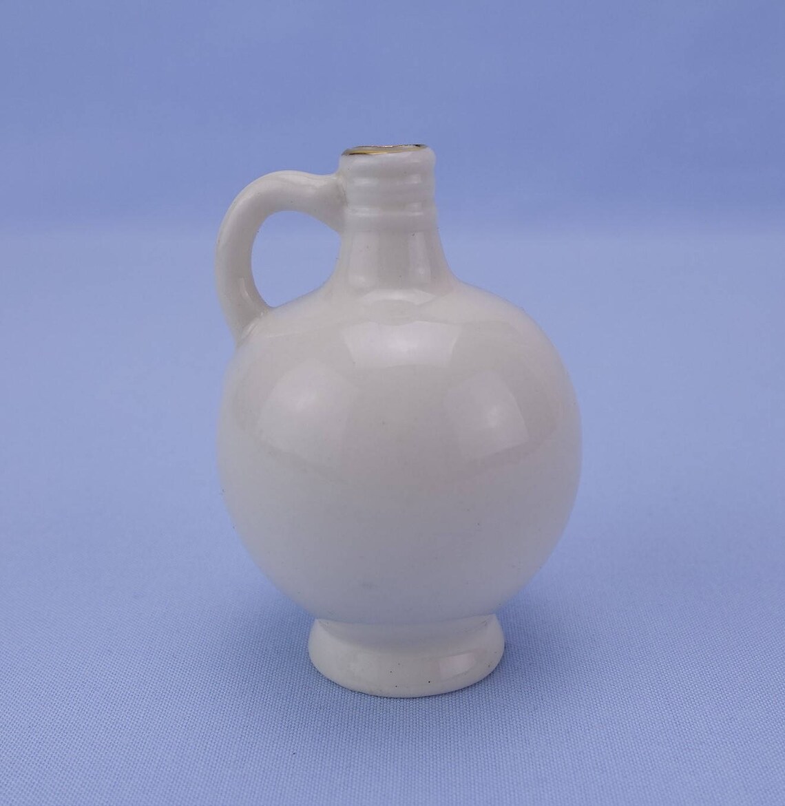 W.H. Goss Model of Roman Bottle Found at Wareham | Etsy