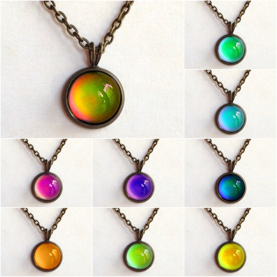A mood necklace store