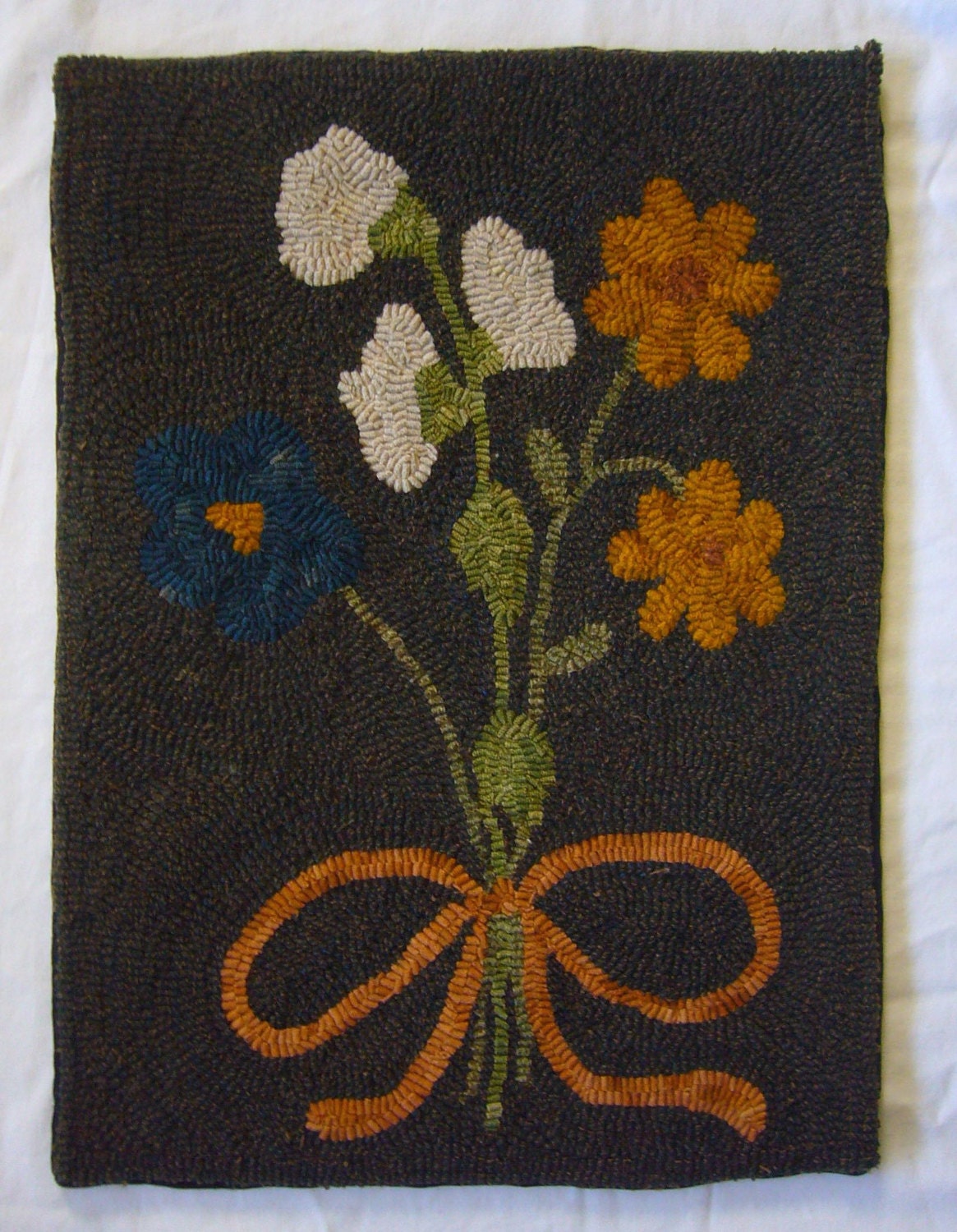 Flowers With Bow Rug Hooking Kit - Etsy
