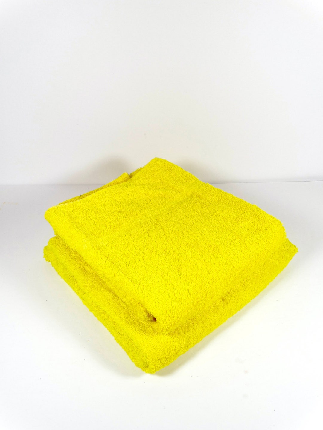 1970s Cannon Monticello Yellow Bath Towels Bright Yellow Bath Towel Set ...