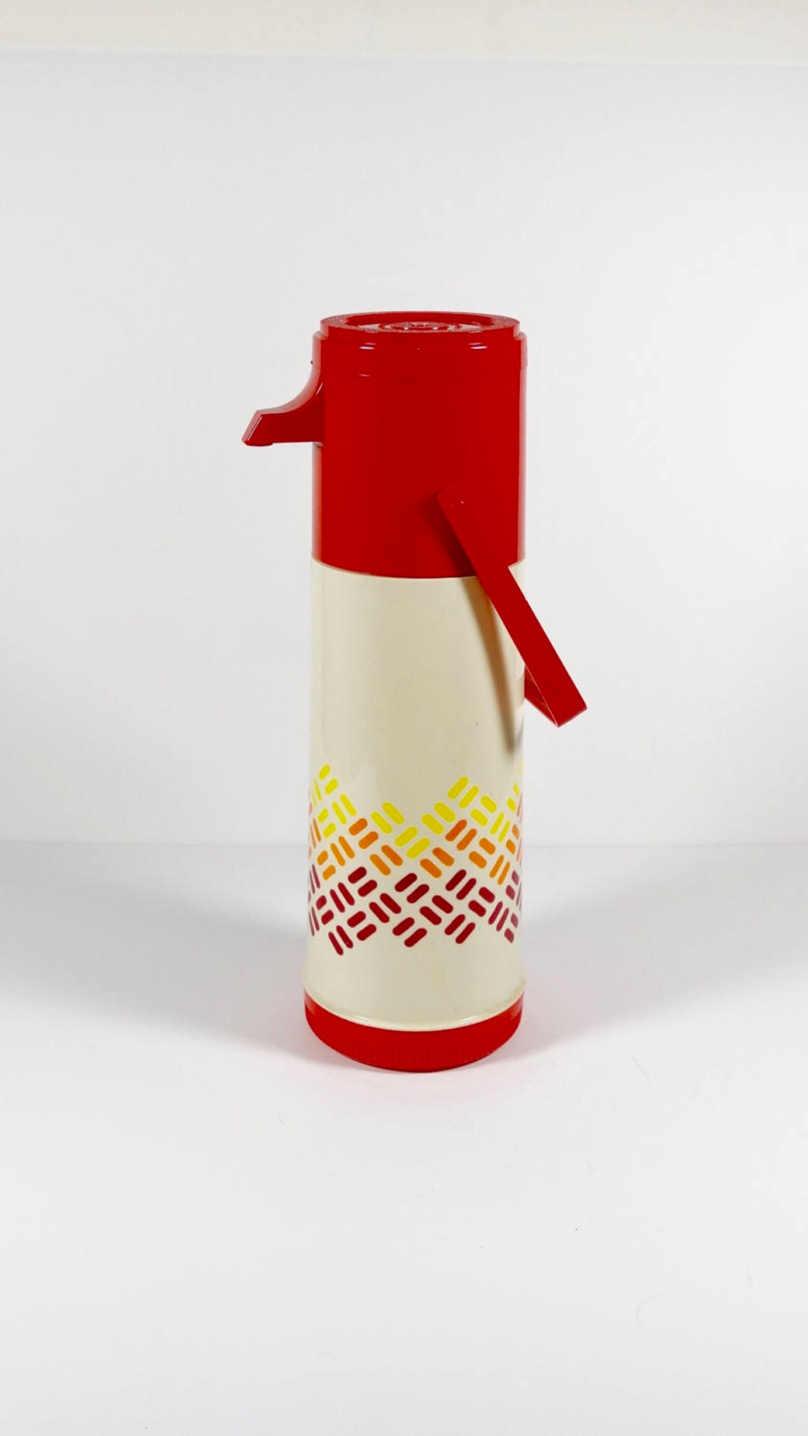 Aladdin .98 Liter Carafe Ombre Yellow Red Vintage 1970s - Etsy